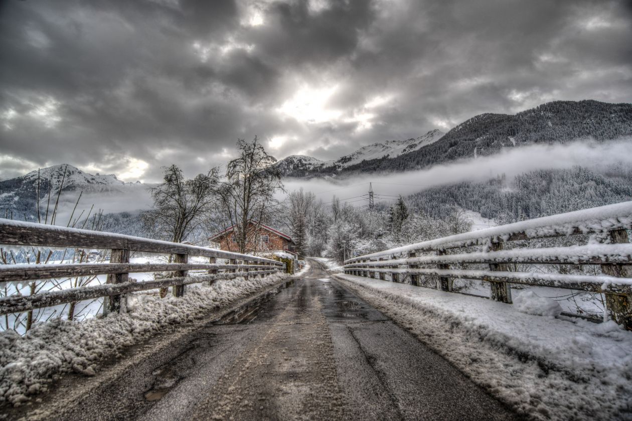 Free photo "Cold horror bridge"