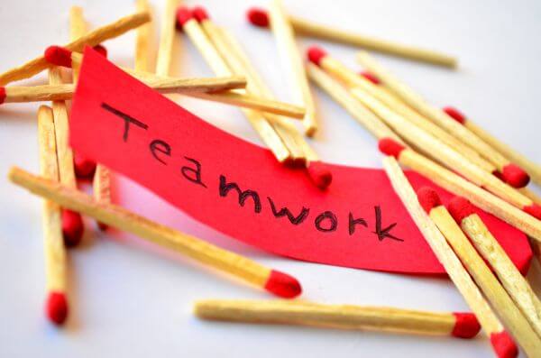 Free photo "Teamwork Matches"
