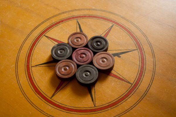 Free photo "White Coins Carrom"
