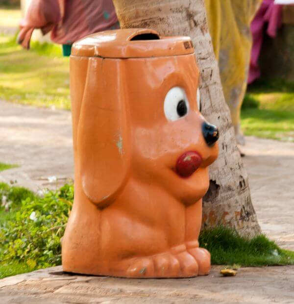 Free photo "Penguin Shaped Dustbin"
