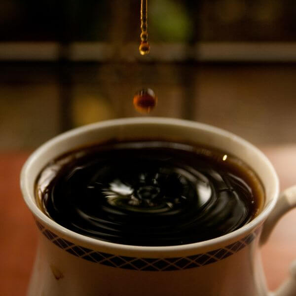 Free photo "Tea Drop Falling"